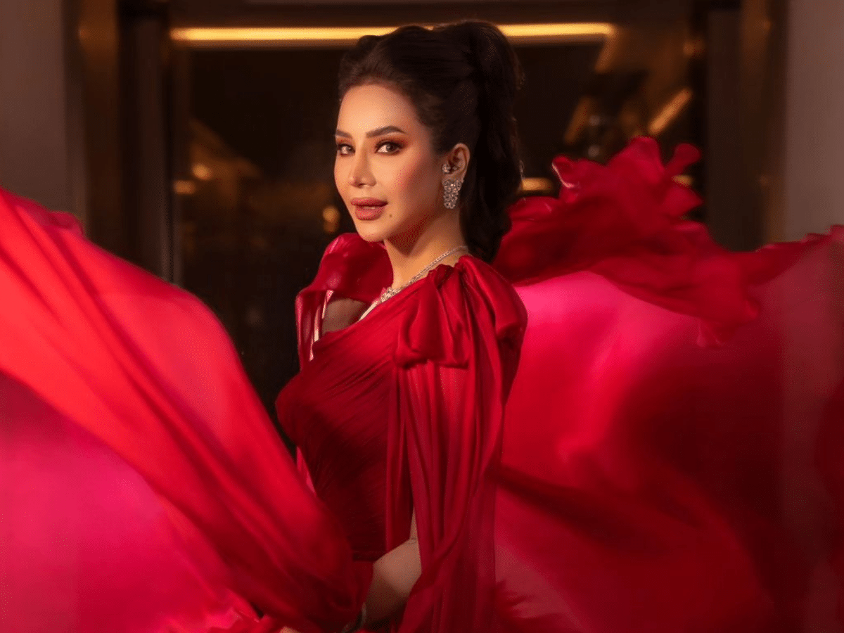 Dubai Bling's Lojain Omran: Who is Dubai Bling's Lojain Omran ...