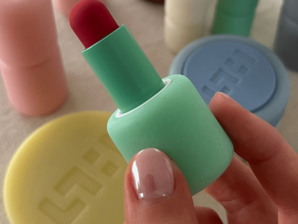 Buy SimmiHaze UAE: It's here! We got our hands on the new SimiHaze ...