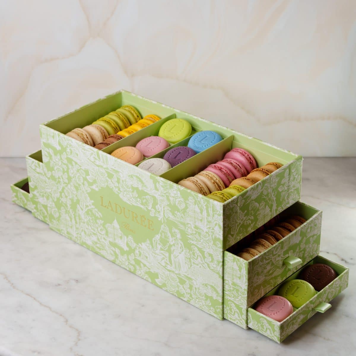 Check out these Cosmo-approved gifts to give this Eid