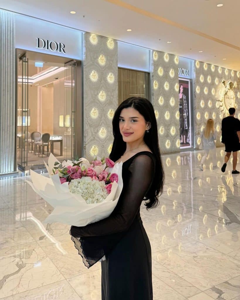 Baneen Stars: All you need to know about the YouTuber with a very ...